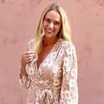 Beth Hunter | HomeStoriesAtoZ, - | Keepface