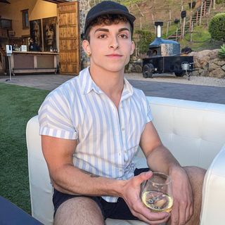 tyleriacona, - United States | Keepface